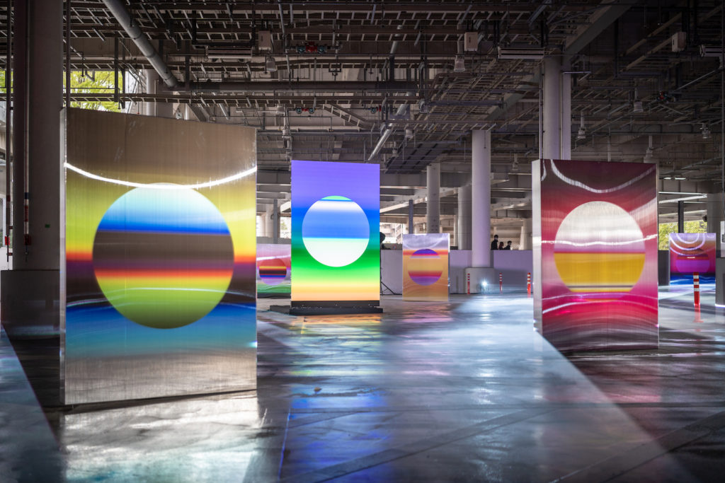 YOSHIROTTENが描く365日の連作『SUNプロジェクトが本格始動 / RoC Staff / Ring of Colour