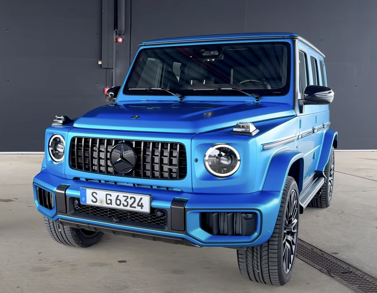 Detail of New G63 / *Visionary Tokyo / Ring of Colour