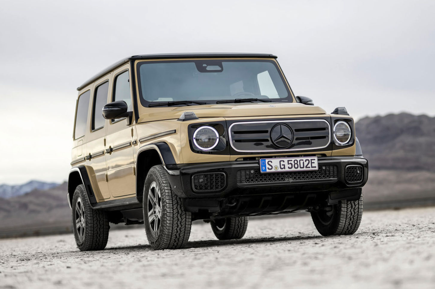 G580 with EQ Technology / *Visionary Tokyo / Ring of Colour