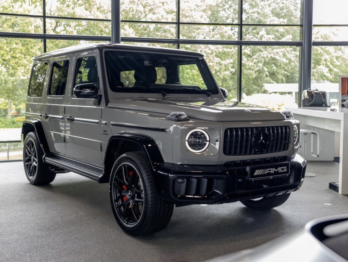 Colors of G63 / *Visionary Tokyo / Ring of Colour