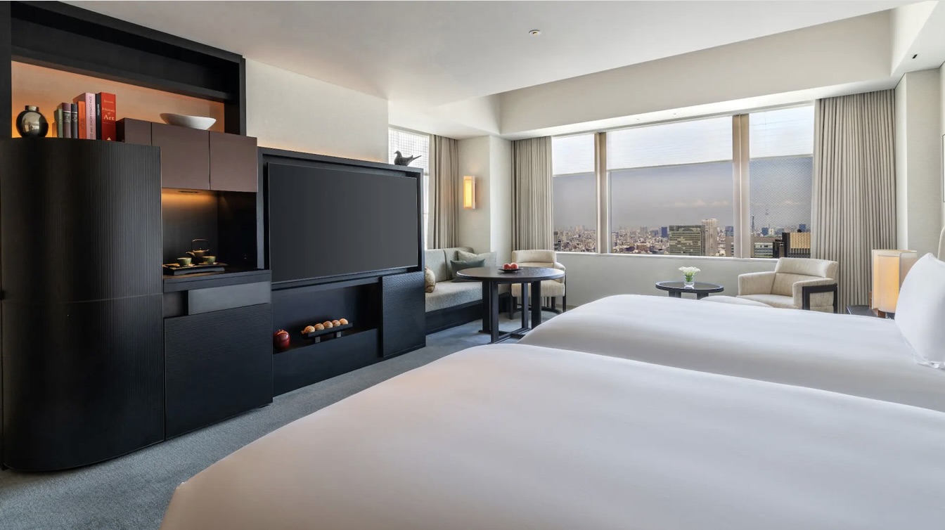 Park Hyatt Tokyo / *Visionary Tokyo / Ring of Colour